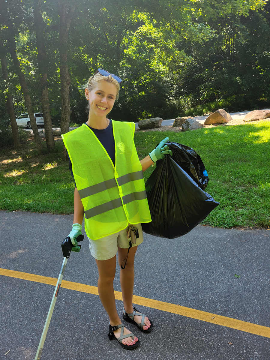 Sound Rivers, Xylem team up for a Falls Lake cleanup